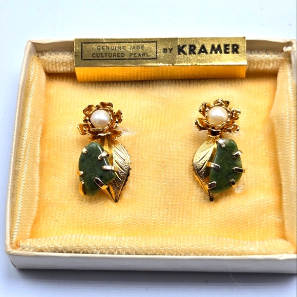 Kramar | Jewelry | New 6s Kramer Jade Pearl Earrings Clipon Gold Tone ...